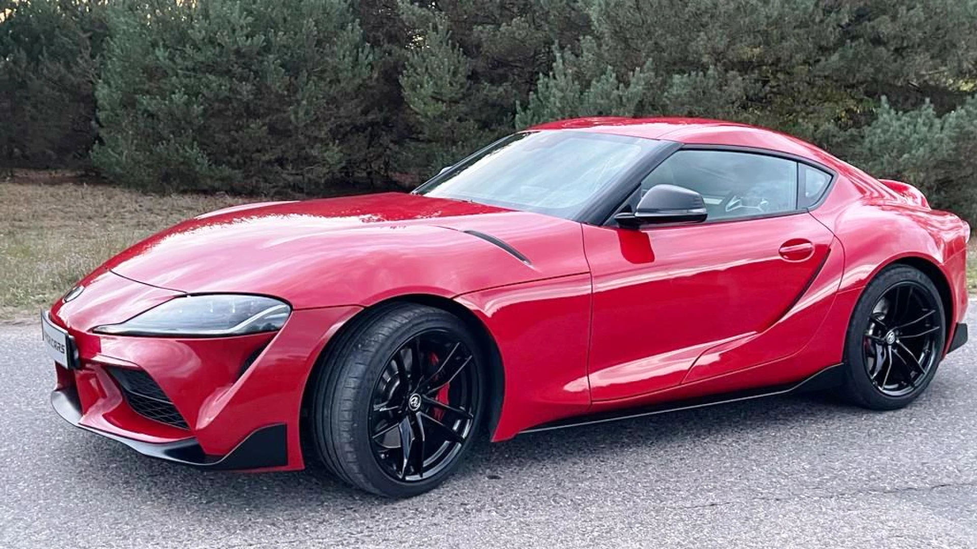 Przejazd Toyota Supra V po torze