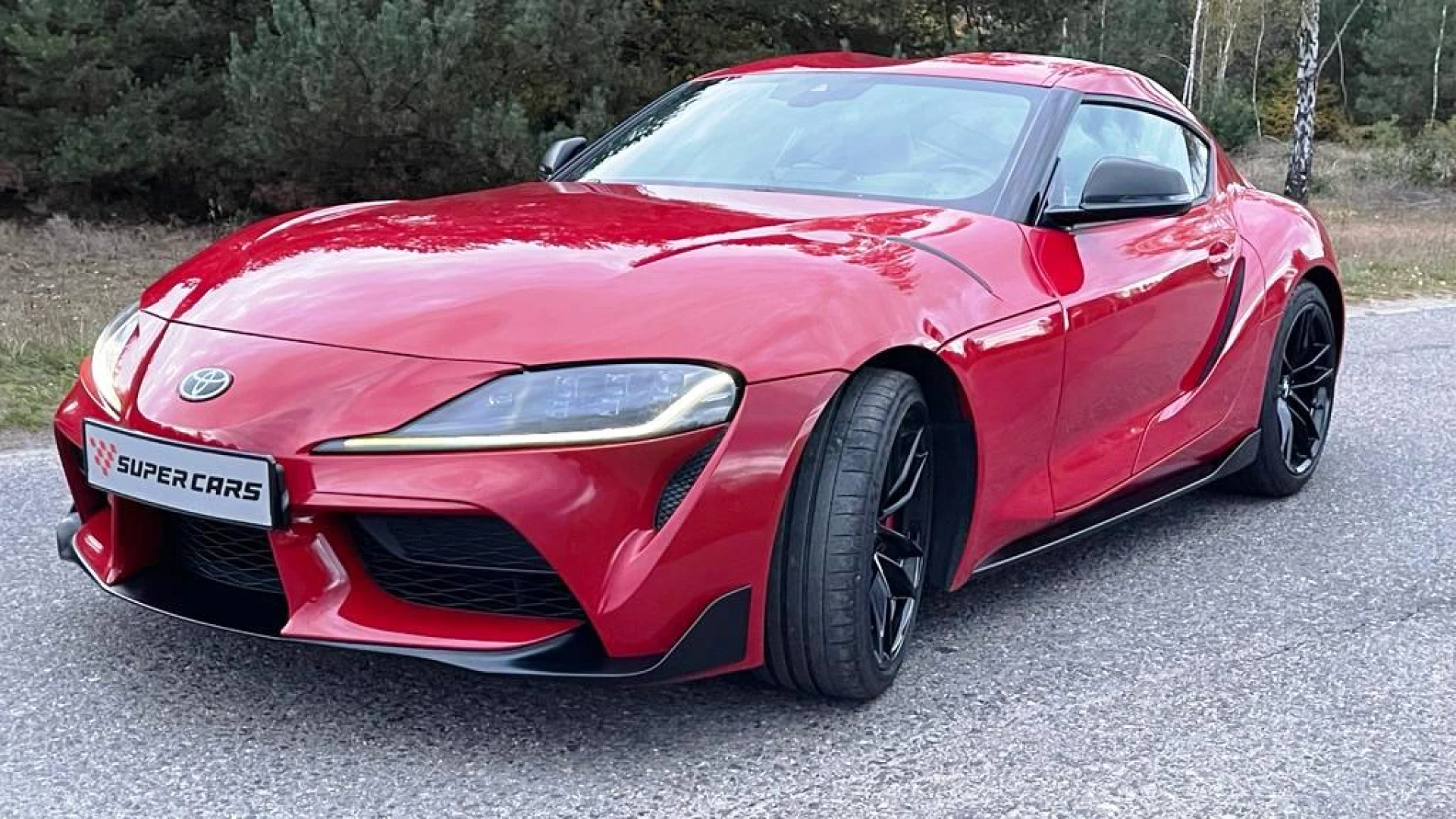 Przejazd Toyota Supra V po torze
